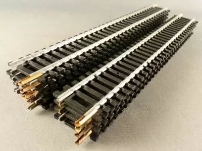 Lima 3020 Ho 9 Steel Straight Track 220 mm no Box