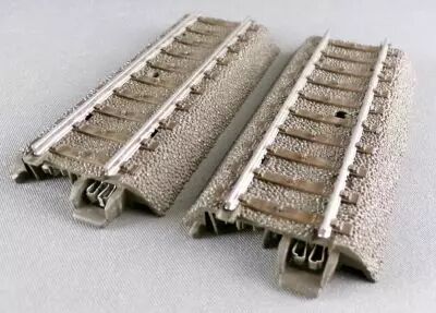 Märklin 24077 Ho C Track 2 x Ballasted Short Straight 77,5mm 3 Rails
