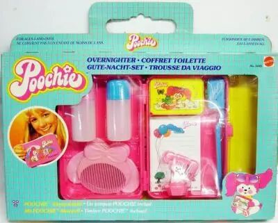 Poochie - Mattel - Overnighter set