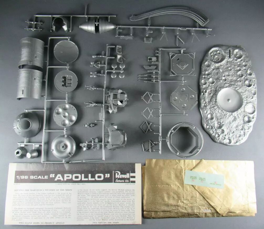 Vintage Revell Apollo 11