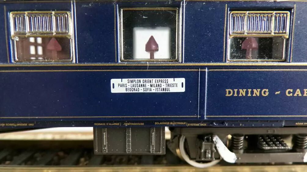 Rivarossi Altaya Ho Ciwl Dining Car 3348D Blue with Interior Fittings Simplon Orient Express no Box