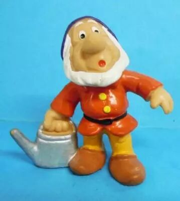 Bully's Bee (Bully-Bienchen) - Bully 1975 - Bee nurse