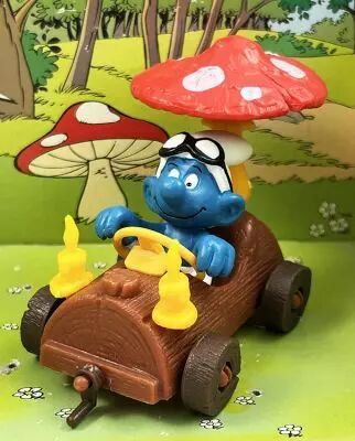 The Smurfs - Schleich - 40232 Smurf driving a smurf mushroom car